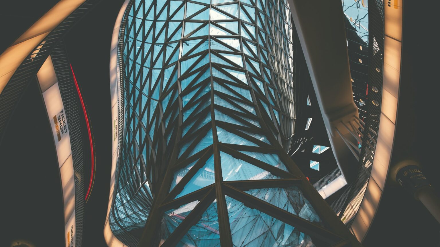 Pythonで音声認識！Whisperの使い方と文字起こし完全ガイド | ゴマフリーダムのPython教室